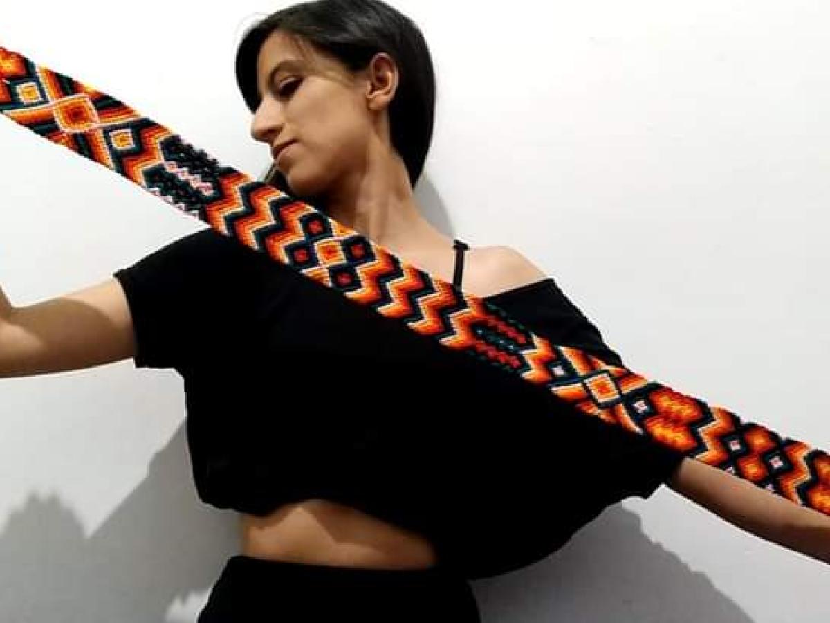 “Tejer, el legado de memoria y resistencia que me dejan las ‘abues’”: María Granados